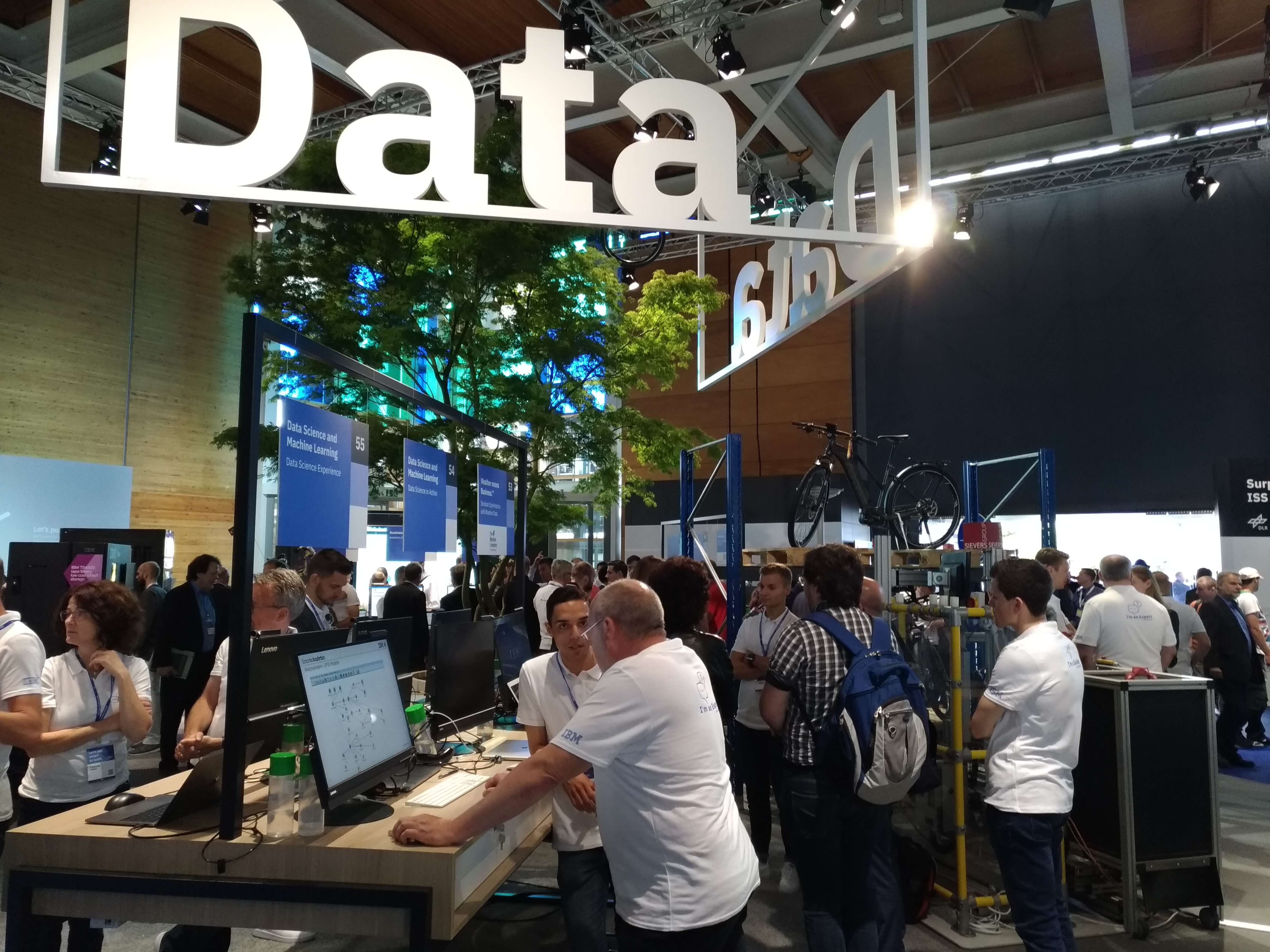 Visiting CeBIT2018 - ISS Art