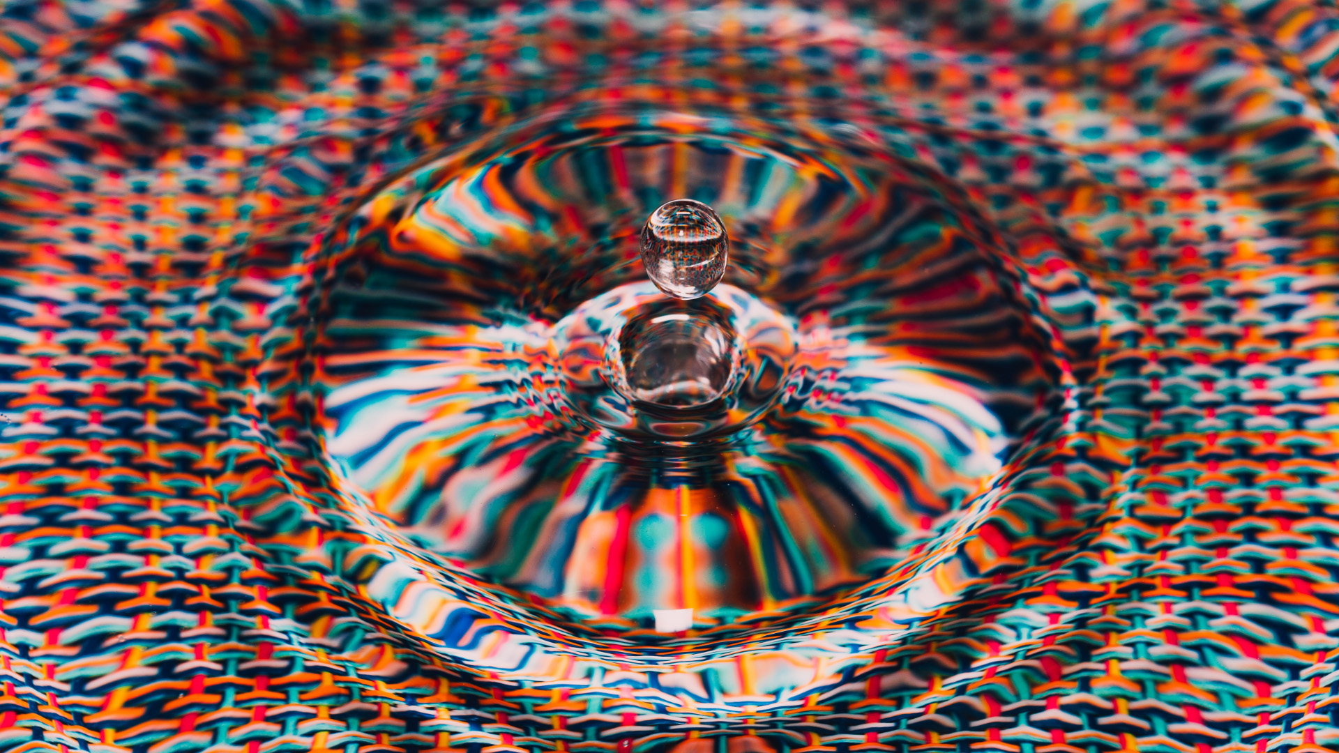 An algorithm to count falling drops | Portfolio | ISS Art projects